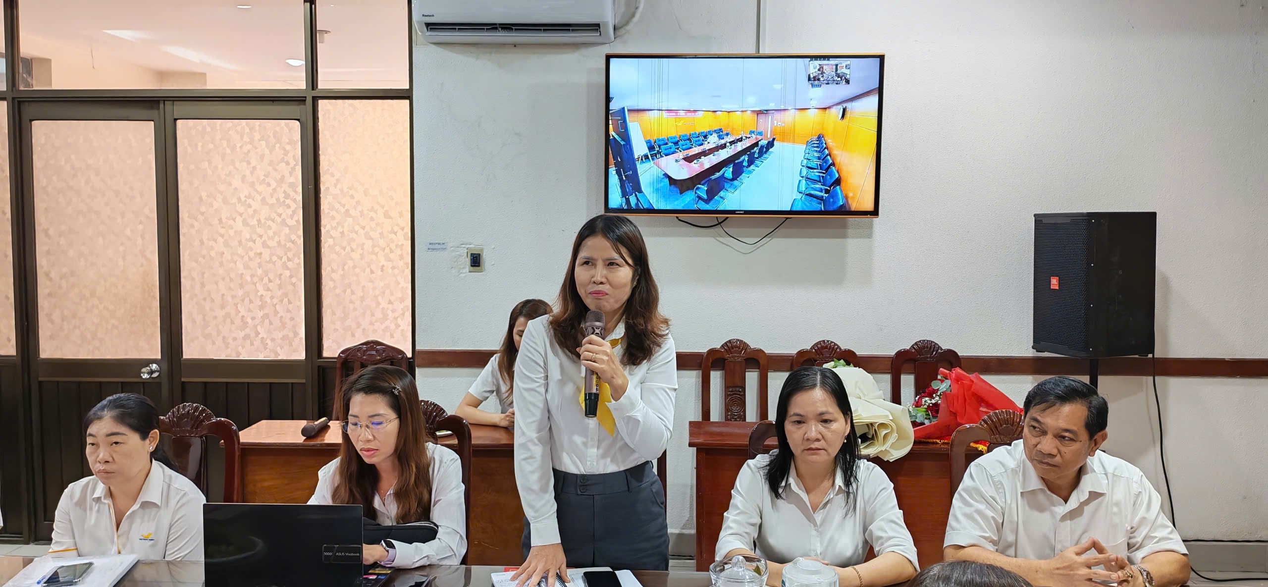 Vietnam Post announces the appointment of staff at the Saigon Central ...
