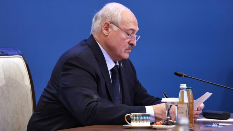 Ông Lukashenko cảnh báo sốc sau đe dọa của ông Zelensky về 500 mục tiêu ...