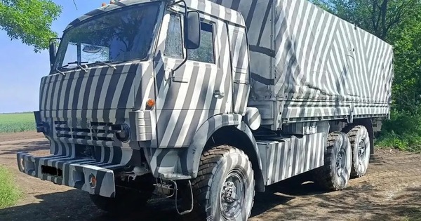 Nga tung 'chiêu lạ' biến xe tải thành cơn ác mộng với UAV Ukraine