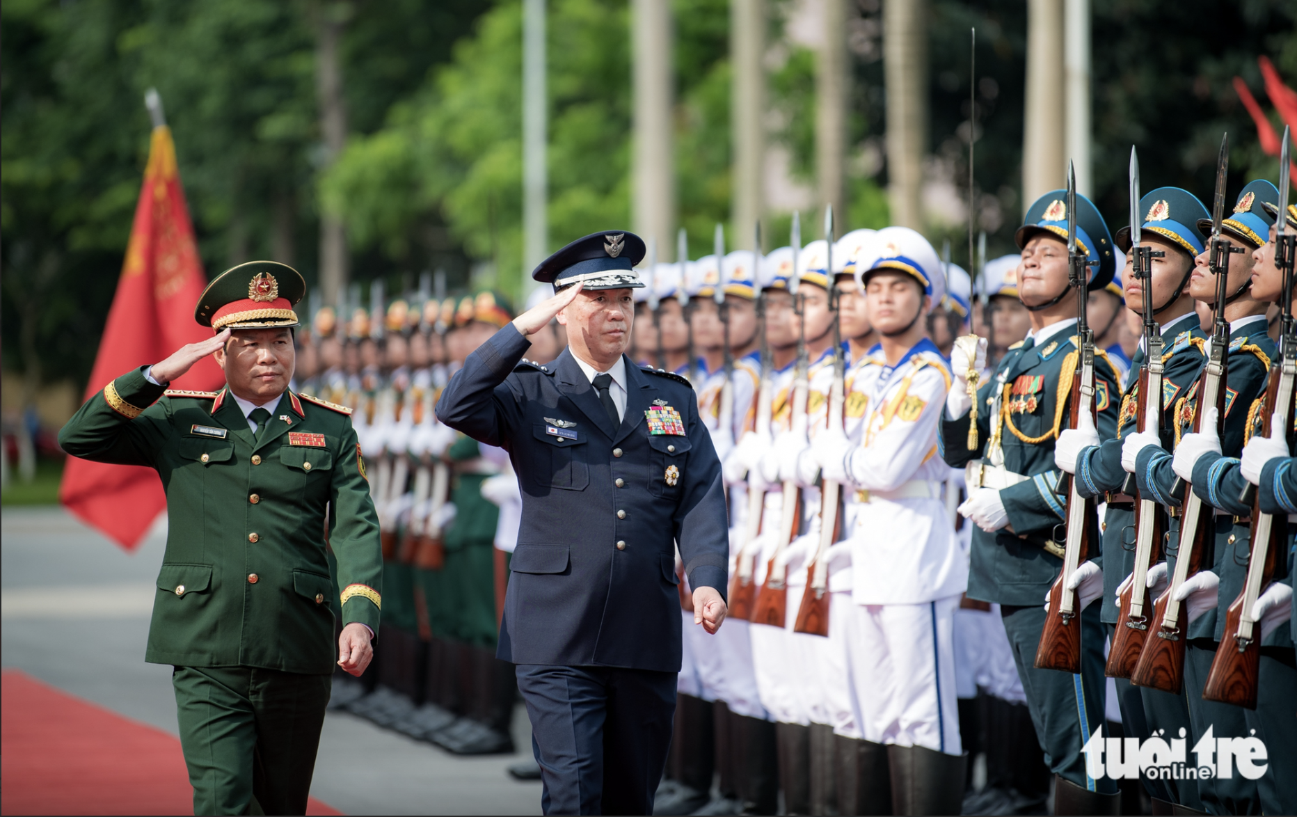 Nguyễn Tan Cuong tábornok megbeszélést folytatott Japán vezérkari ...