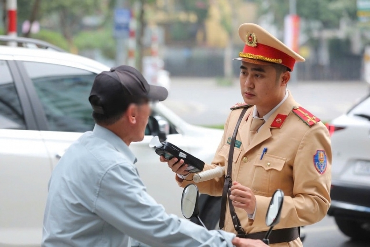 Am zweiten Tag von Tet (dem vietnamesischen Neujahrsfest) verhängte die ...