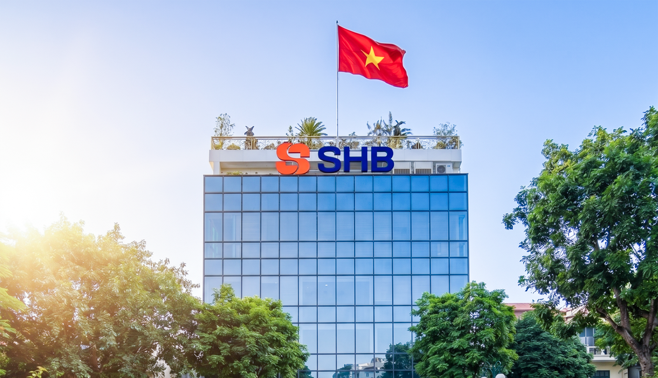 SHB continues its story of accompanying the nation with a new look and ...
