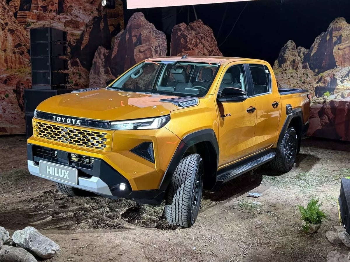 Toyota sold nearly 6,000 vehicles in May, with the Hilux unexpectedly ...