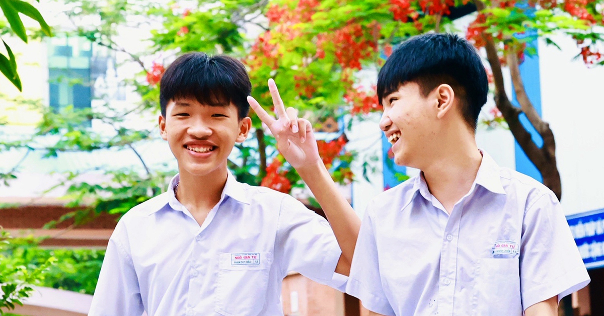 Dong Nai announces exam results and admission cutoff scores for 10th grade.