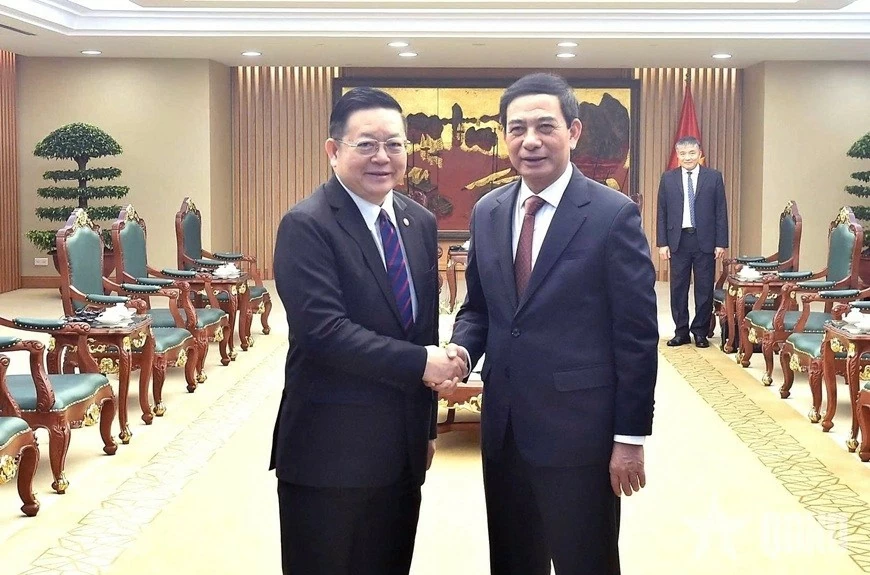 Deputy Prime Minister Phan Van Giang receives ASEAN Secretary-General ...