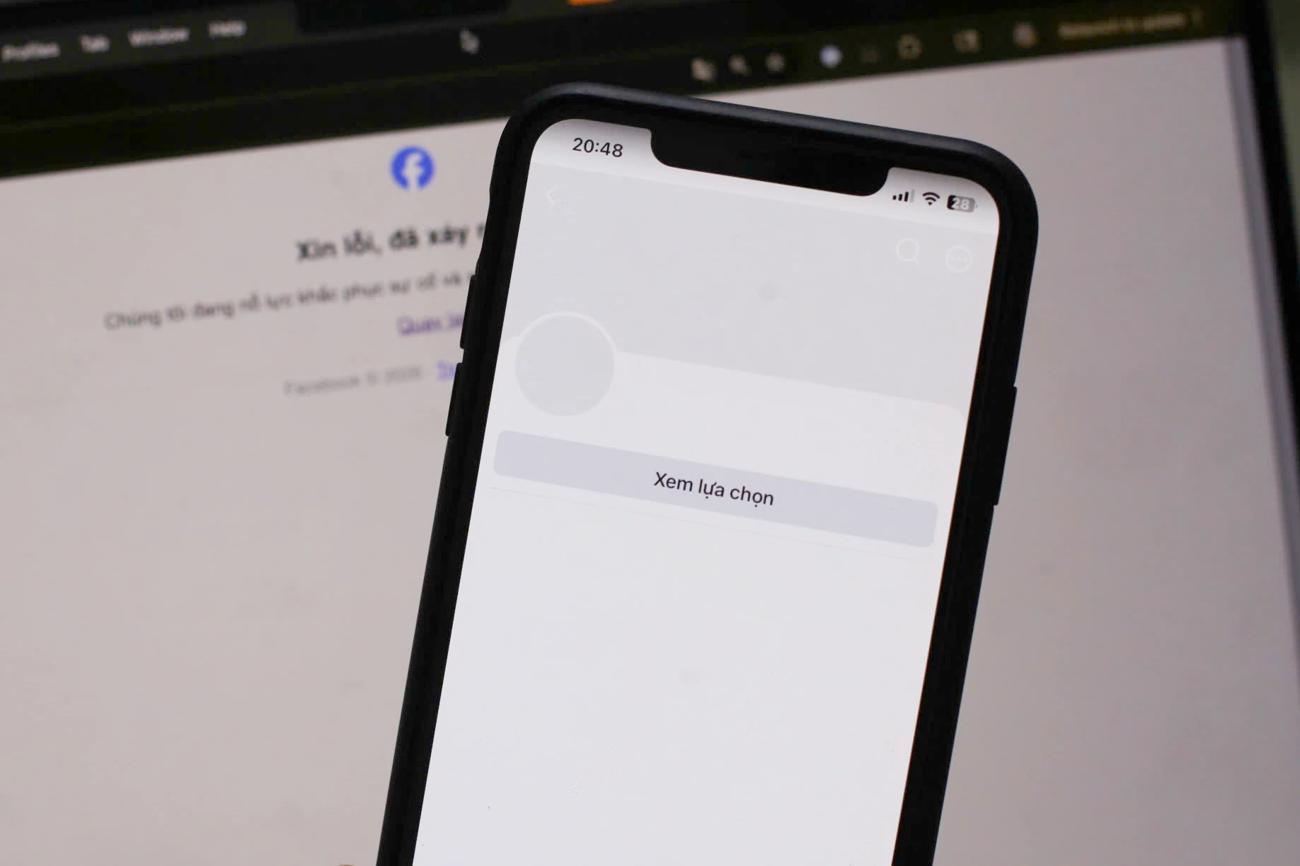 Facebook is back online, now Threads is reporting errors.