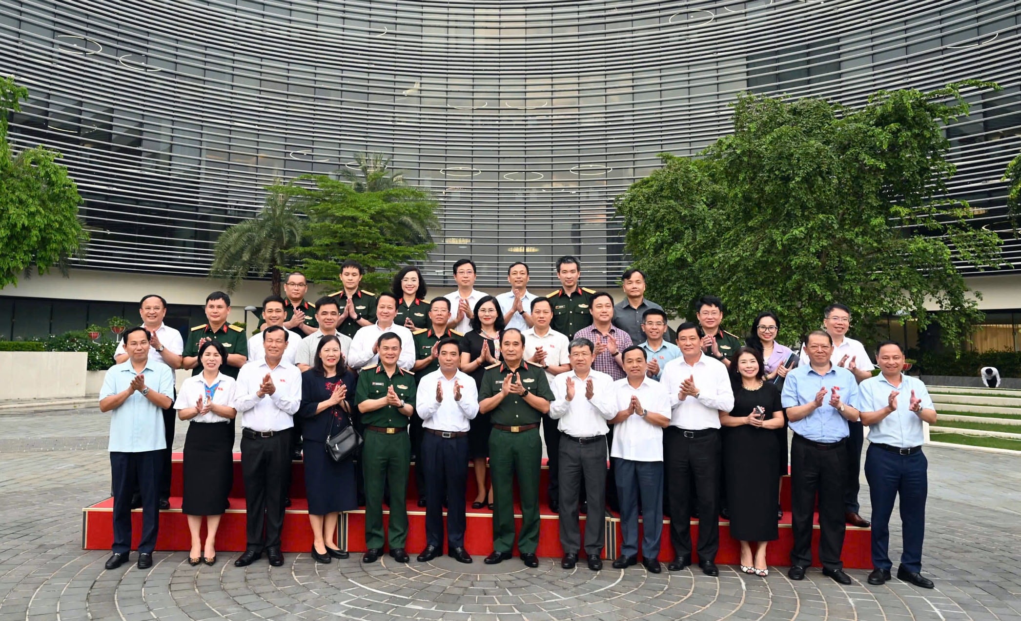 Phó Chủ tịch Quốc hội, Thượng tướng Nguyễn Doãn Anh làm việc với Tập ...
