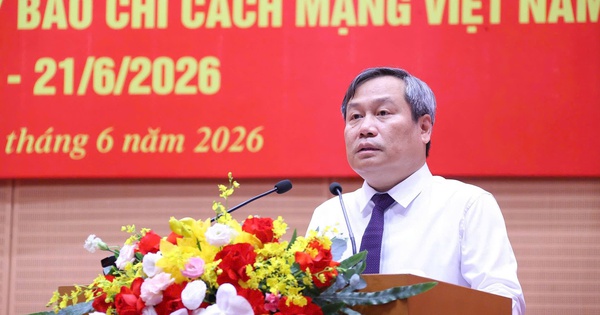 Pers mendampingi Hanoi: Menyalakan aspirasi dan menciptakan momentum ...