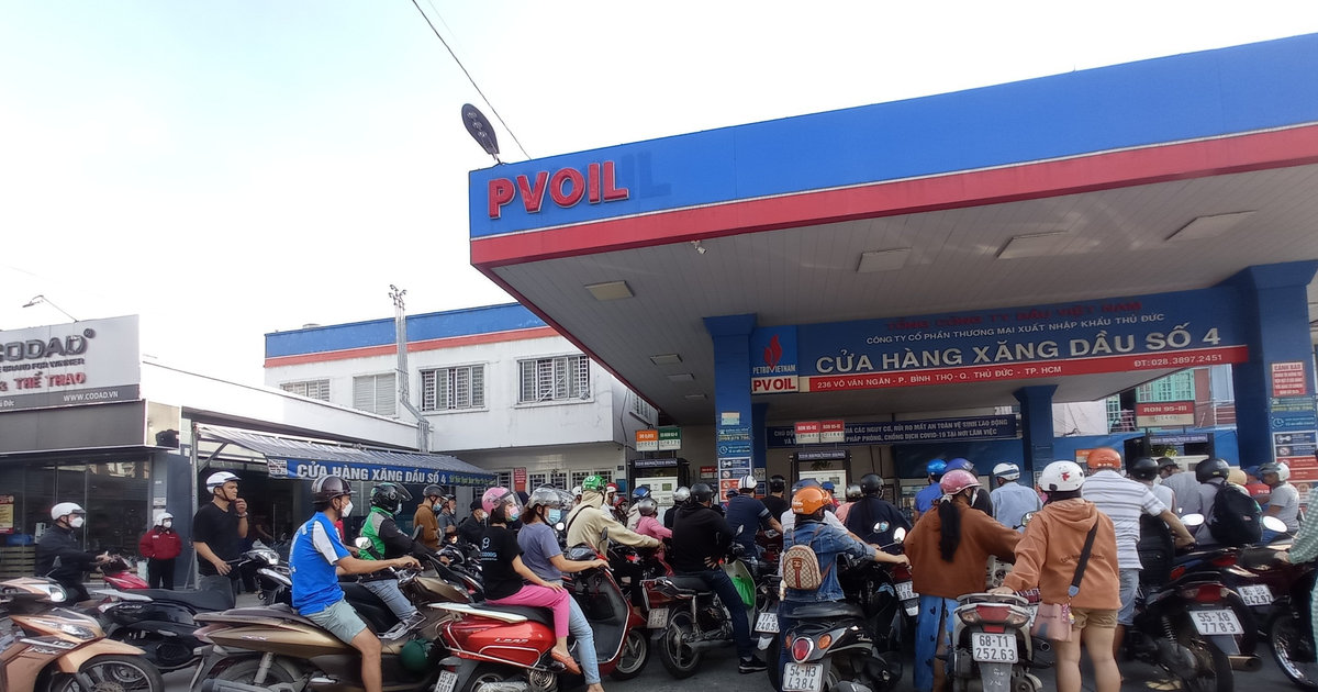 Updated gasoline prices today, afternoon of June 18, 2026: E10 RON 95 ...