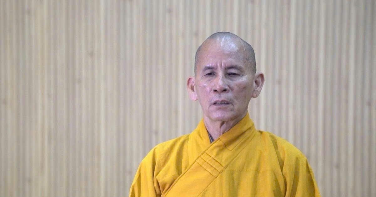 Yang Mulia Thich Thien Thong terpilih kembali sebagai Ketua Dewan ...