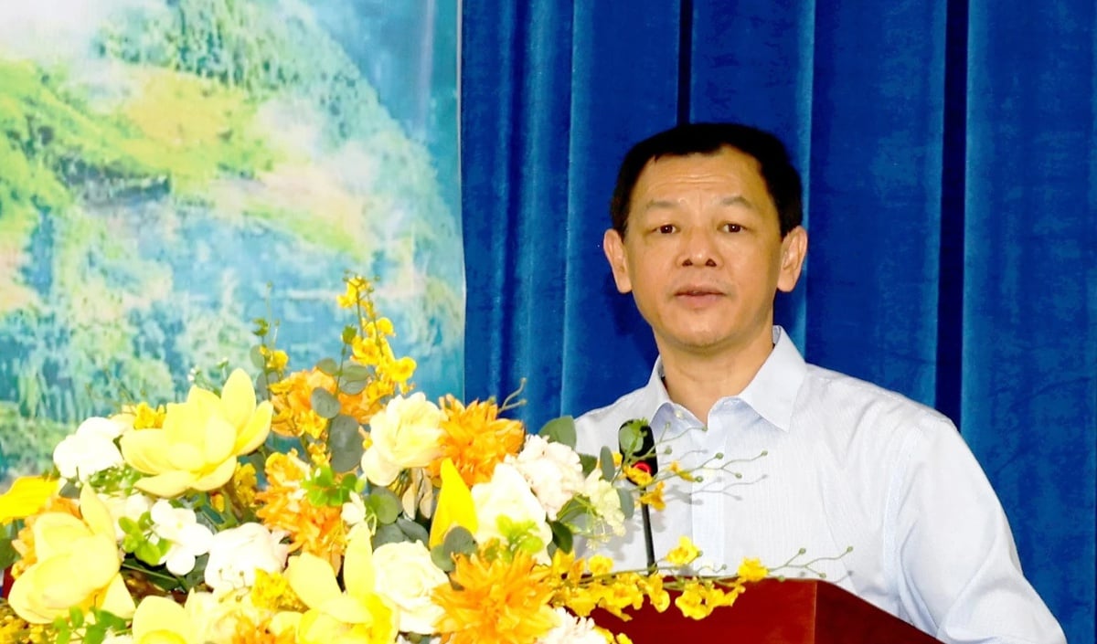 Ấm áp "Phiên chợ 0 đồng" tiếp sức cho trẻ em vùng cao Mường Khương