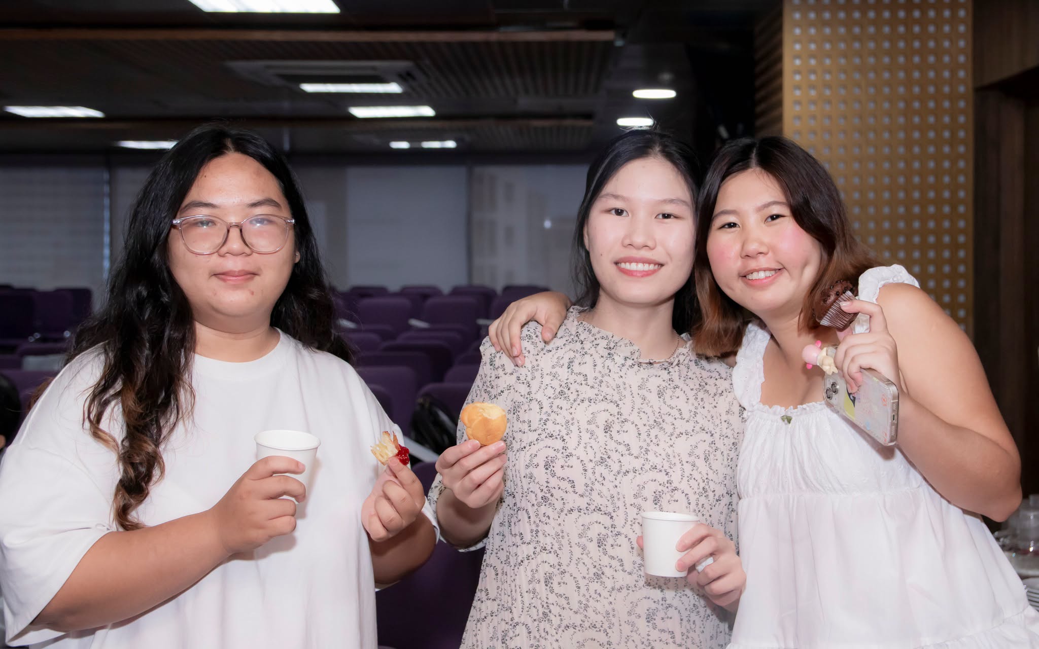 Sinh viên chương trình DMU-HSU nhìn lại hành trình phát triển toàn diện ...