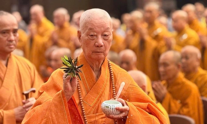 The relic of the heart of Bodhisattva Thich Quang Duc is enshrined in ...