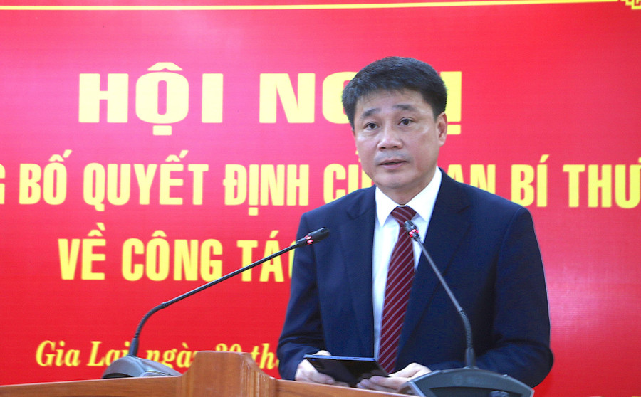 Comrade Huynh Quoc Huy holds the position of Chairman of the Gia Lai ...