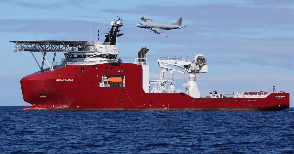 The search for the missing MH370 aircraft will begin tomorrow.