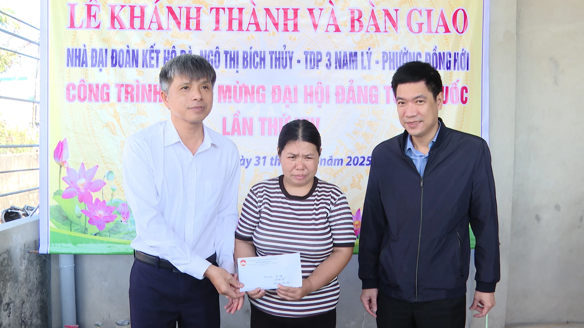 Inauguration and handover of "Great Solidarity" houses in Dong Hoi ward.
